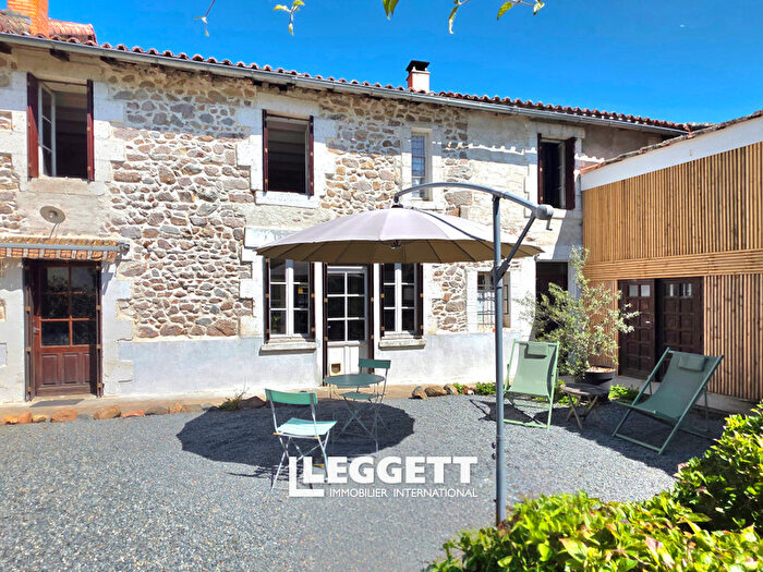 Maison 7 pièces à vendre à Exideuil