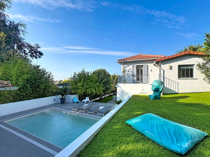 Cannes, Croix des Gardes : Maison 5 pièces à vendre