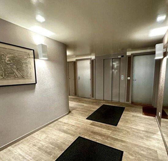 Appartement à louer - Centre Ville-Jonchère, Bougival - 1 pièce