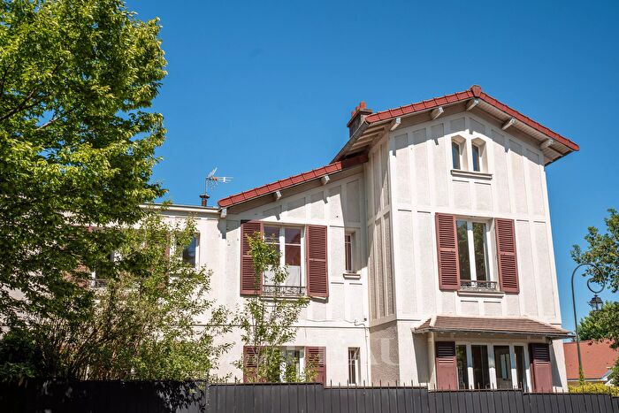 Maison 10 pièces à vendre - Garches, Gare