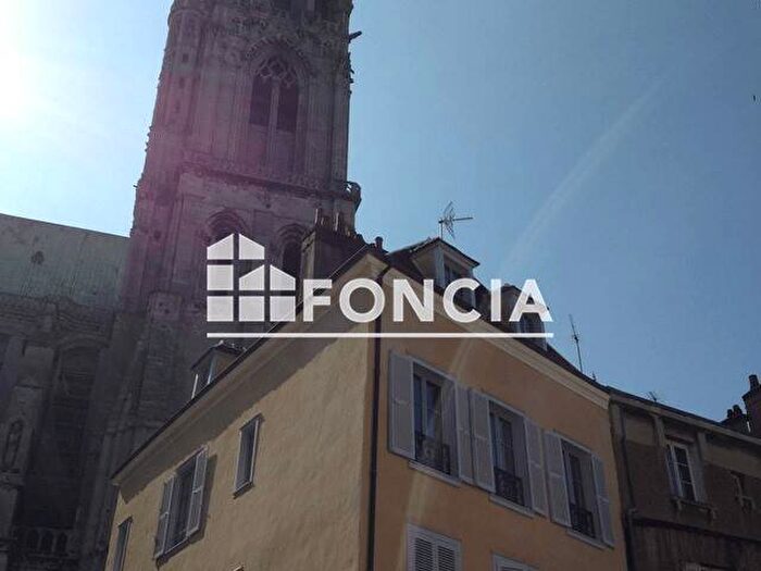 Appartement à louer - Haute Ville-Basse Ville, Chartres - 3 pièces - 2 chambres