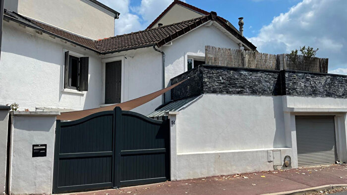 Maison à vendre - Rueil-Malmaison, Mont Valerien - 4 pièces - 2 chambres