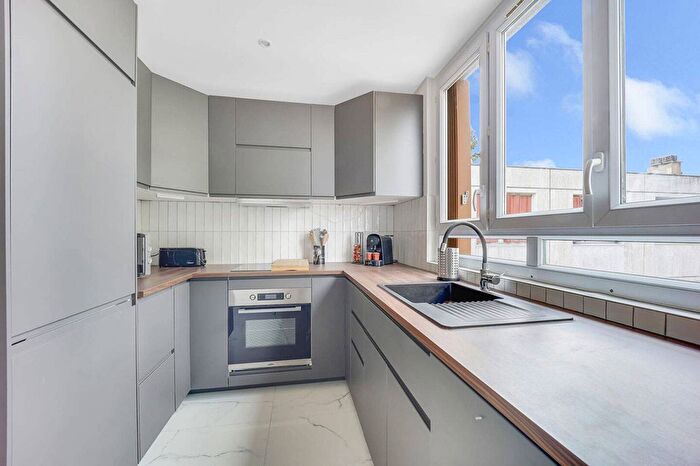 Appartement à louer - Plaine de Balizy, Chilly-Mazarin - 1 pièce