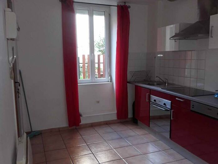 Appartement à louer - Bouvent, Oyonnax - 1 pièce