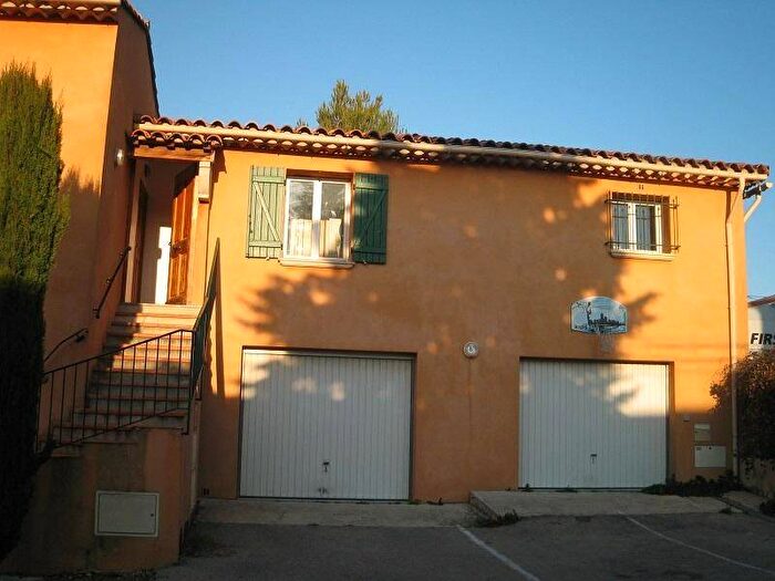 Maison à louer - Le Beausset - 2 pièces - 1 chambre