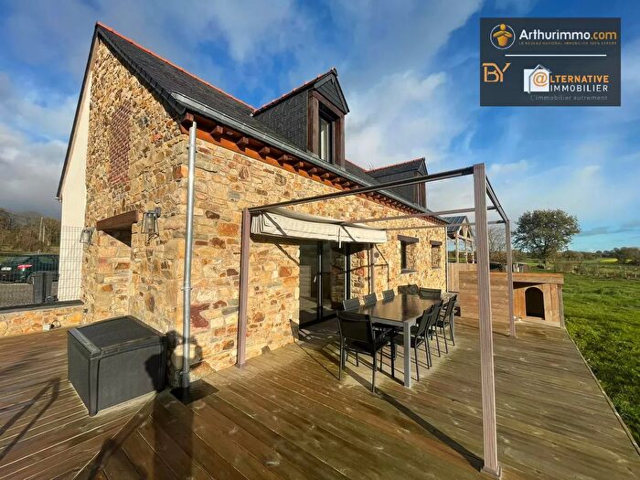 Maison à vendre - La Guerche-de-Bretagne - 5 pièces - 4 chambres