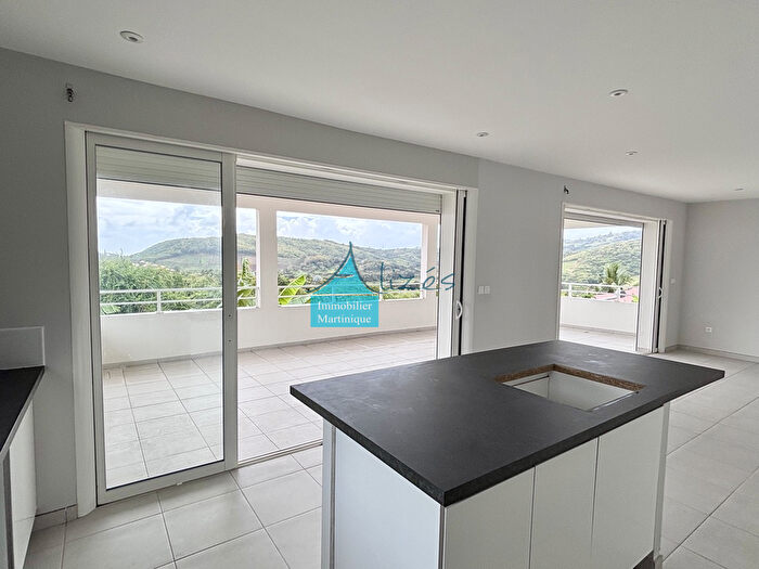 Maison à louer - Le Vauclin - 4 pièces - 3 chambres