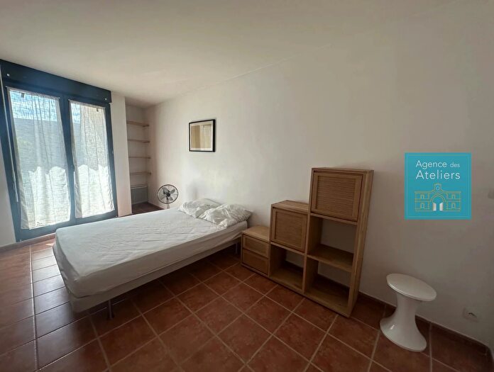 Appartement à louer - Arles, Griffeuille - 1 pièce