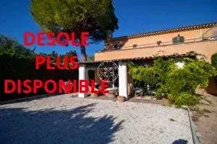 Maison à louer - Fréjus, Saint-Aygulf - 5 pièces - 1 chambre