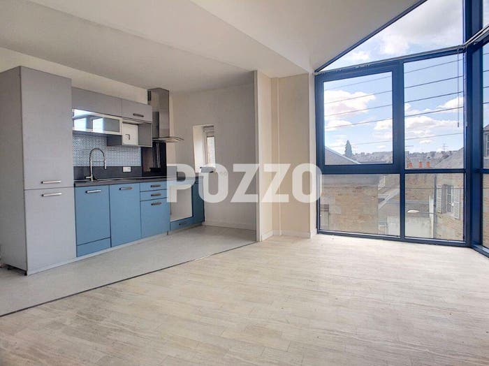 Centre Ville, Avranches : Appartement 3 pièces à louer