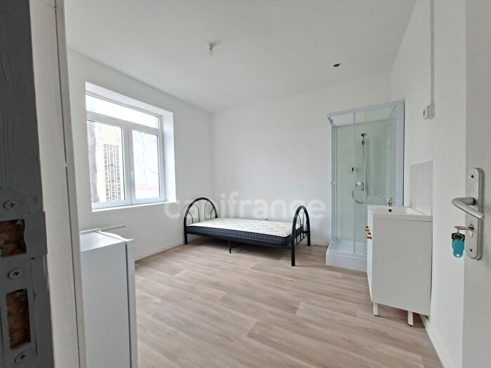 Appartement 7 pièces à Roubaix, Fraternité, Chemin Neuf, Justice, à louer