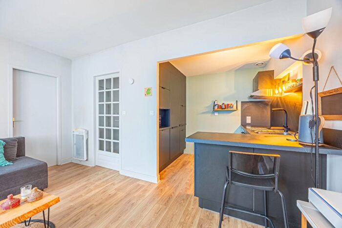 Appartement à vendre - Le Bouscat, Barrière du Médoc - 2 pièces - 1 chambre