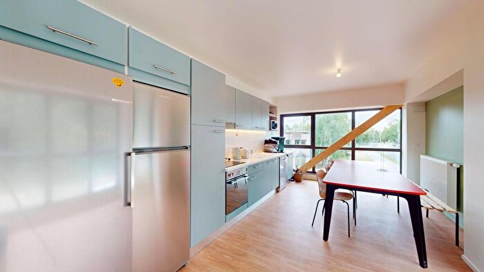 Appartement à louer - Haut Guichet-Centre Ouest, Orsay - 1 pièce - 8 chambres