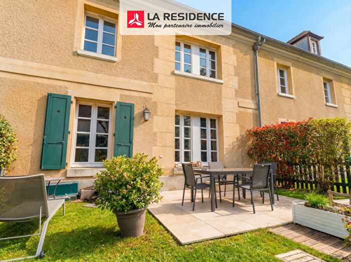 Maison à vendre - Saint-Germain-en-Laye, Pontel, Schnapper, Sous-préfecture - 6 pièces - 4 chambres