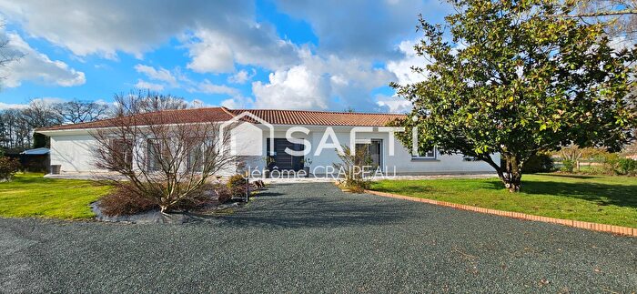 Maison à vendre - La Roche-sur-Yon, Pyramides, Jean-Yole - 7 pièces - 4 chambres