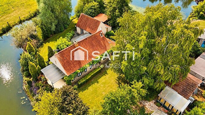 Maison 6 pièces à Watten, à vendre