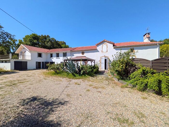 Maison 12 pièces à Rabastens-de-Bigorre, à vendre