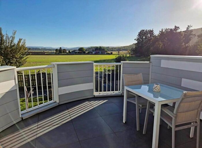 Maison à vendre - Ménétrol - 7 pièces - 5 chambres