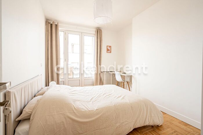Appartement 4 pièces à Noisy-le-Sec, Centre-ville, Gare, à louer
