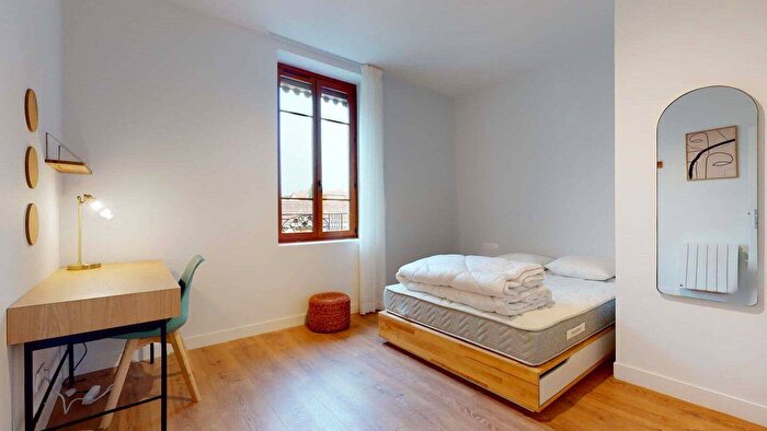 Appartement à louer - Montchat, Lyon ème arrondissement - 1 pièce