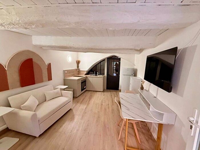 Barjols : Appartement 1 pièce à louer