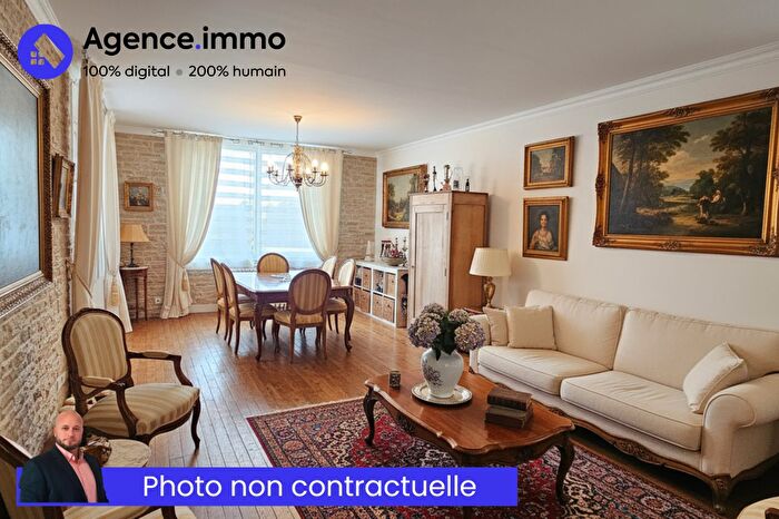 Maison à vendre - Château-la-Vallière - 6 pièces - 4 chambres