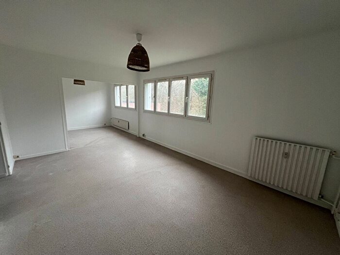 Appartement à louer - Cité Rose-Zone A, Canteleu - 4 pièces - 2 chambres