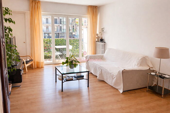 Appartement à vendre - Menton, Hôtel de Ville, Vieille Ville, Musée, Madone, Carnolès - 2 pièces - 1 chambre