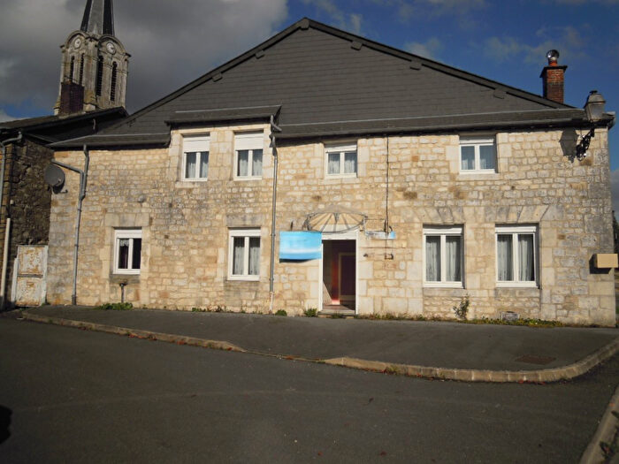 Maison à vendre - Thin-le-Moutier - 5 pièces - 3 chambres