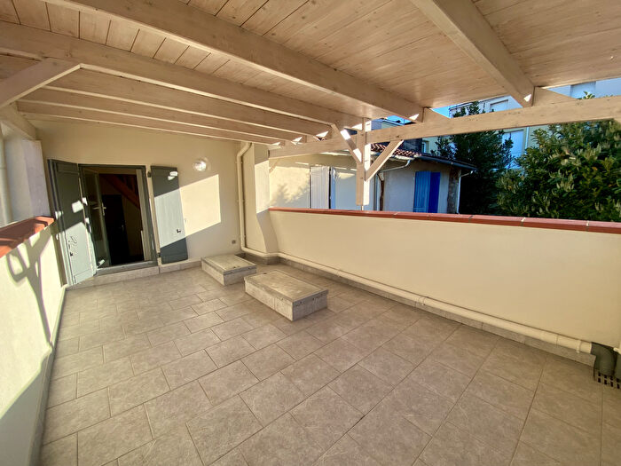 Appartement à louer - Villeneuve-sur-Lot, Saint-Etienne - 1 pièce