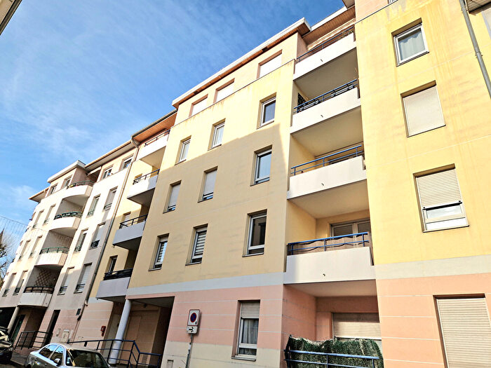 Appartement à vendre - Oullins, Centre-ville - 4 pièces - 3 chambres