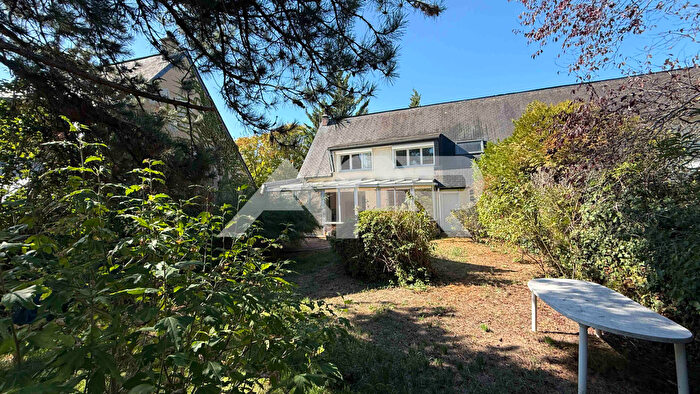 Maison 7 pièces à Chatou, Est, à vendre