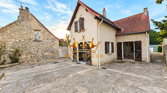 Maison 5 pièces à Sainte-Maure-de-Touraine, à vendre