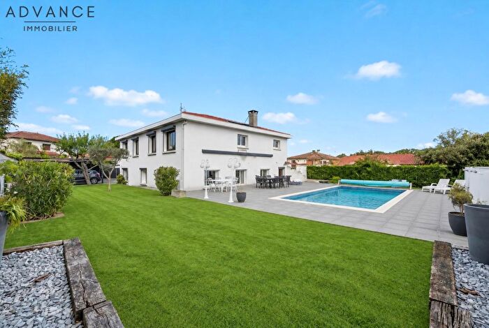 Maison 8 pièces à vendre à Saint-Jean