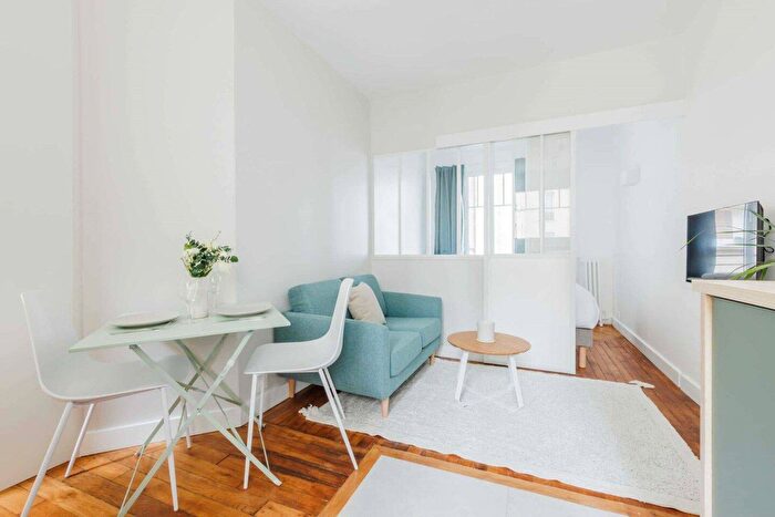 Pont de Flandre, Paris 19ème arrondissement - Appartement 1 pièce à louer