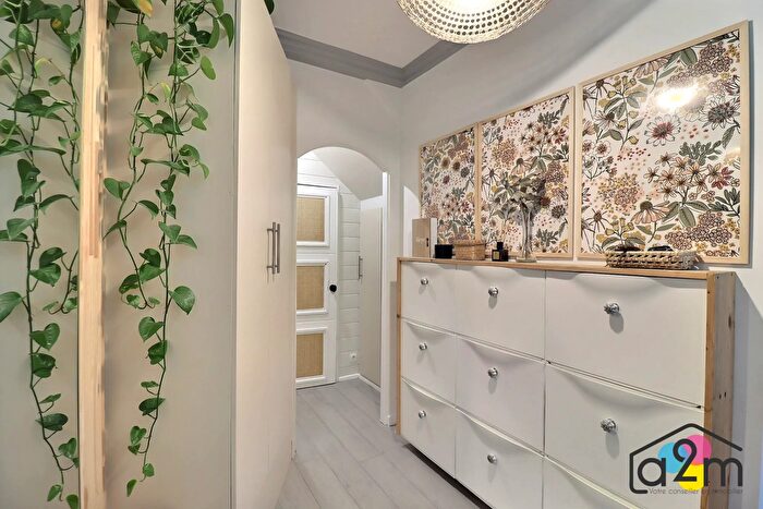 Maison à vendre - Montataire, Bas de la ville - 8 pièces - 5 chambres