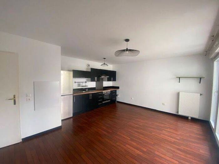 Appartement 3 pièces à Bourgogne, Les Ulis, à louer