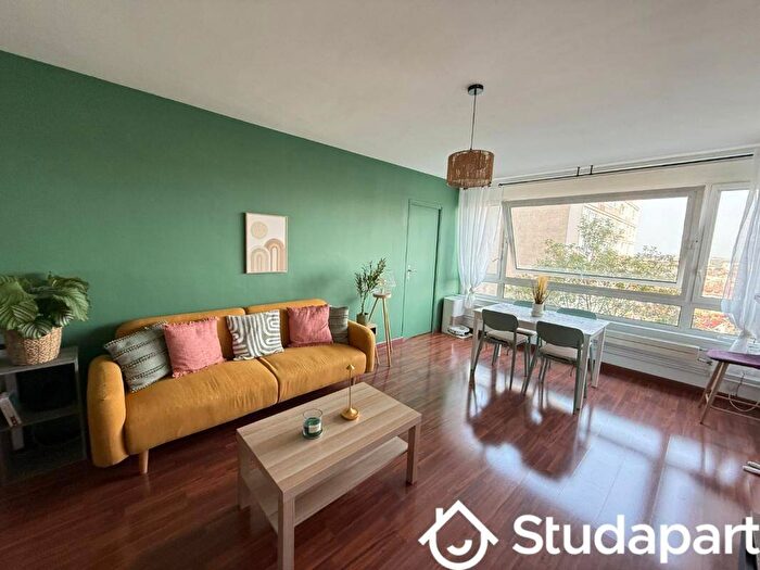 Appartement à louer - Beauregard-Boufflers-Buthégnemont, Nancy - 1 pièce - 1 chambre