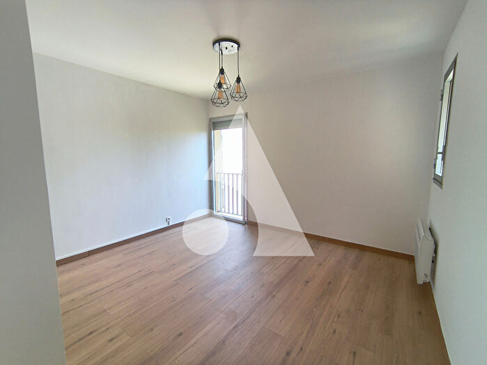 Pertuis, Centre-ville, Fours à Chaux, Claret - Appartement 1 pièce à louer