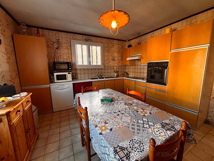 Maison à vendre - Arles - 6 pièces - 4 chambres