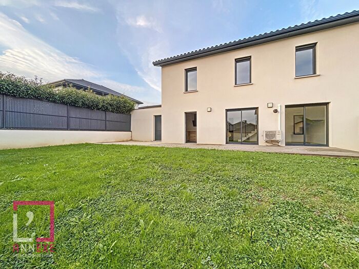 Maison à vendre - Cailloux-sur-Fontaines - 4 pièces - 3 chambres