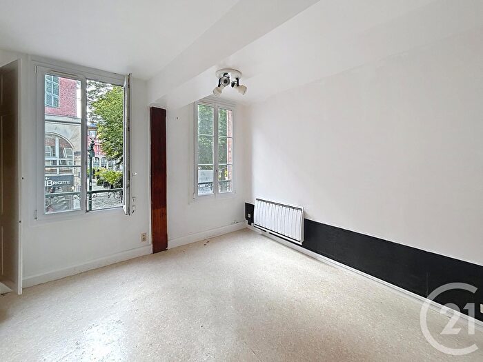 Appartement à vendre - Épernay, Centre-ville - 4 pièces - 3 chambres