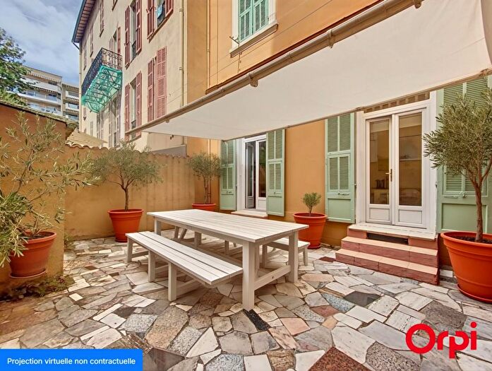Appartement à vendre - Menton, Hôtel de Ville, Vieille Ville, Musée, Madone, Carnolès - 2 pièces - 1 chambre