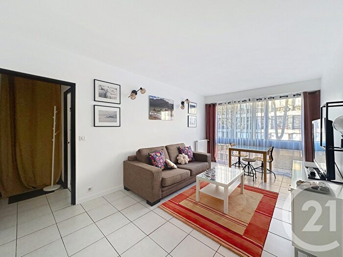 Appartement 3 pièces à Thiais, Centre-ville, à vendre