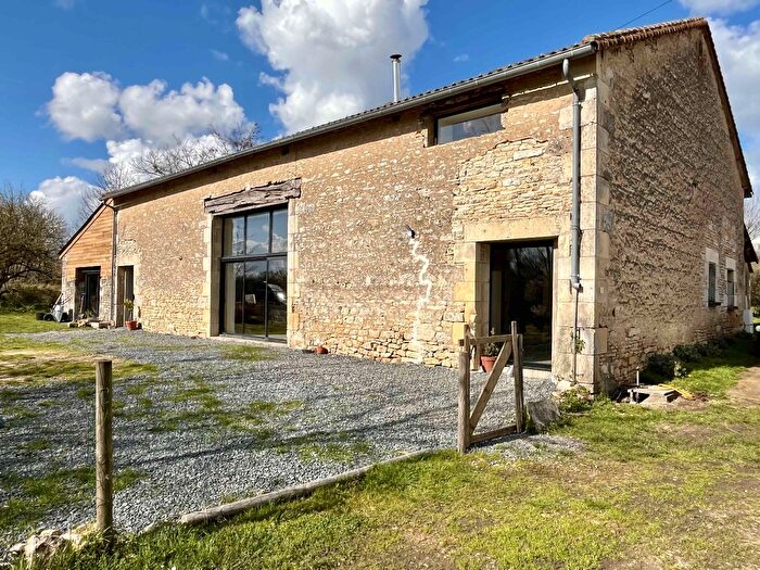 Maison à vendre - Saint-Martin-lArs - 6 pièces - 4 chambres
