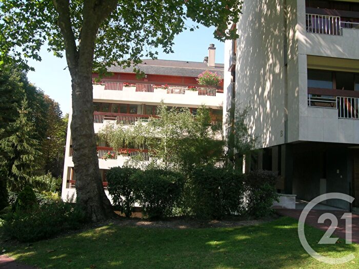 Appartement 1 pièce à louer à Maisons-Laffitte, Est