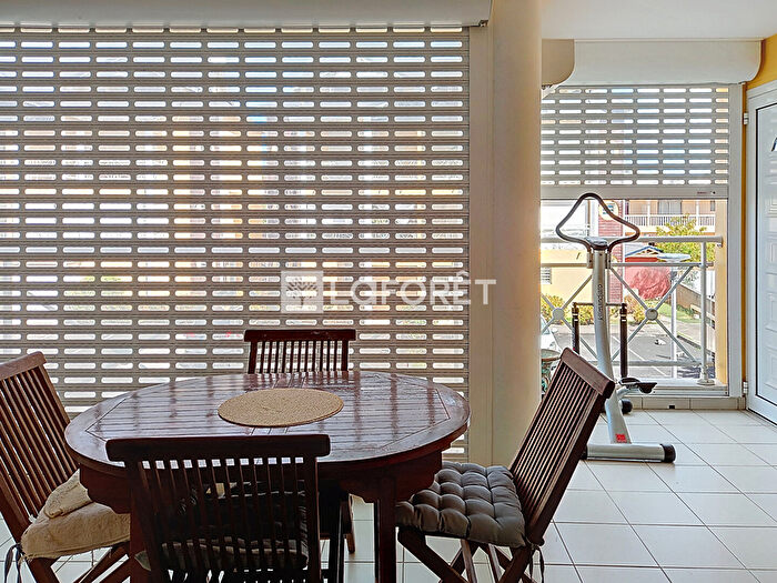 Appartement à vendre - Saint-François - 3 pièces - 2 chambres