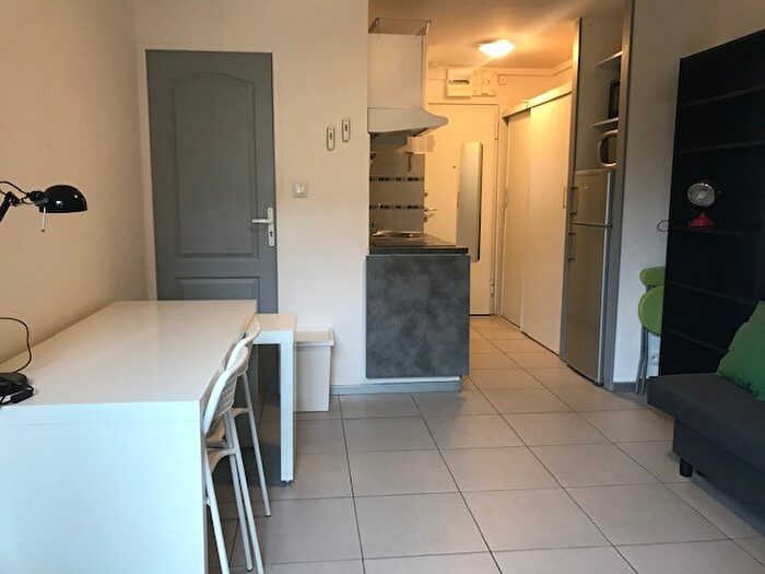 Appartement à louer - Aix-en-Provence, Jas de Bouffan - 1 pièce