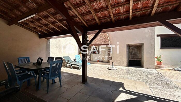 Maison 8 pièces à Azat-Châtenet, à vendre