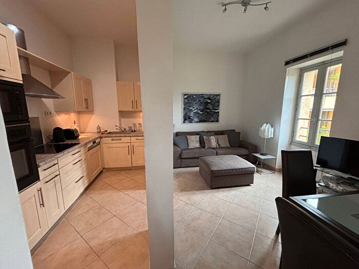Appartement à louer - Centre Ville, Aix-en-Provence - 3 pièces - 2 chambres